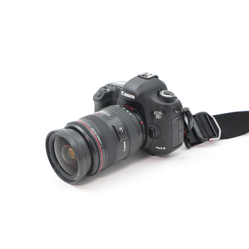 Canon EOS 5D + ** LENS PROBLEM CONNECTING WITH CAMERA ** EF 24-70mm 1:2 ...